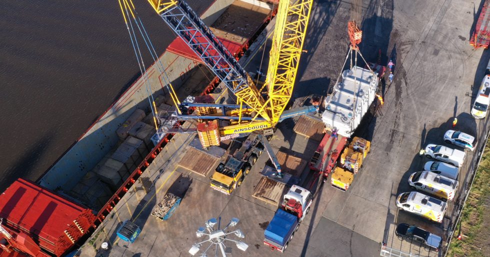 Crane Hire & Contract Lift : Collett & Sons Ltd